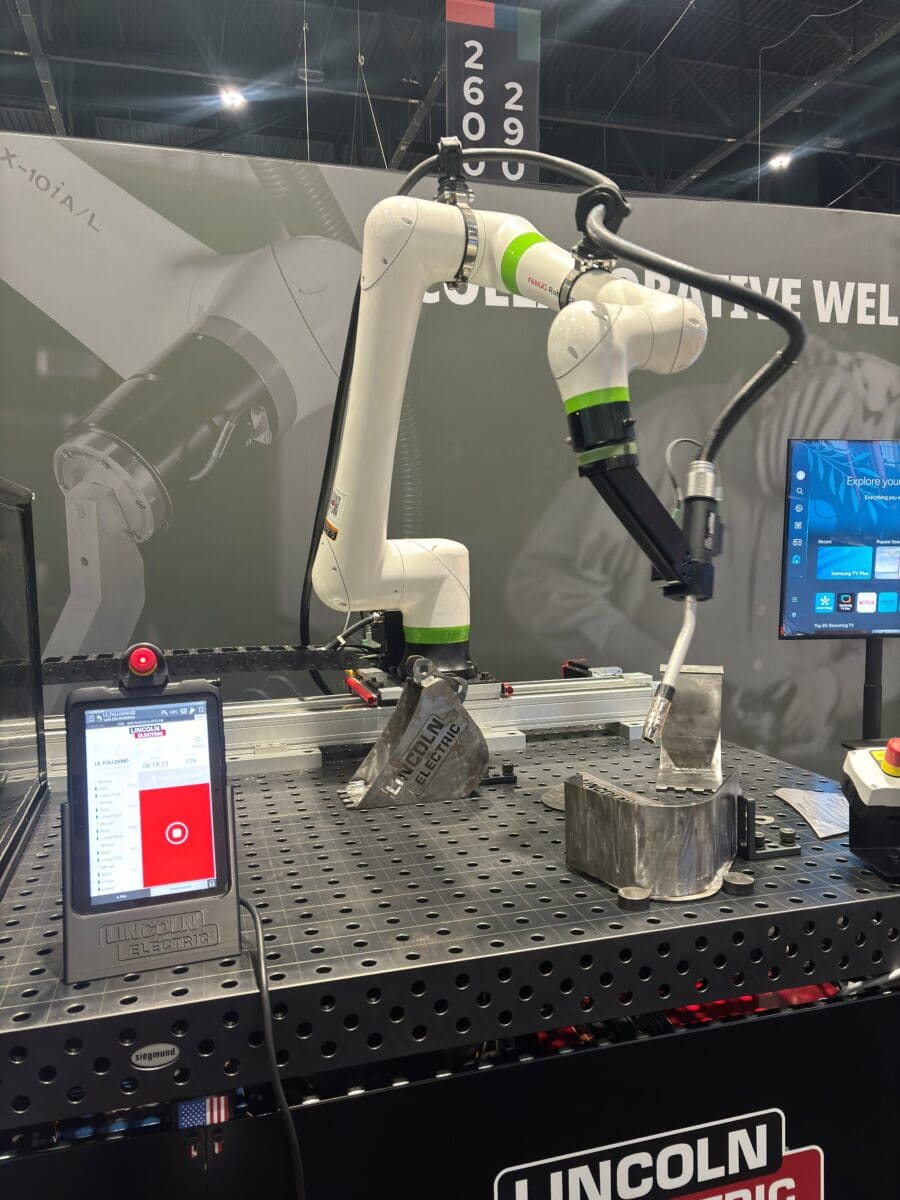 Cobot Use in Steel Fabrication: Automated Welding for Tanks, Pipes, and ...